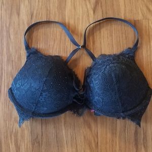 La SENZA Intimates & Sleepwear | La Senza Beyond Sexy Front Close ...
